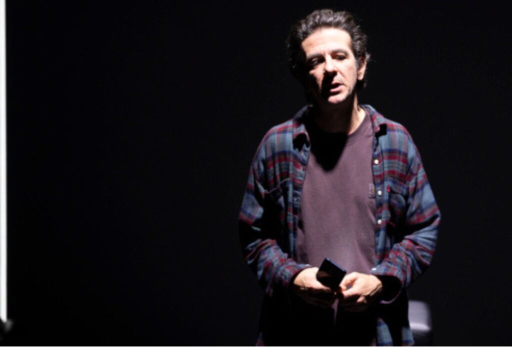 "Il mio Baby Reindeer": intervista a Francesco Mandelli